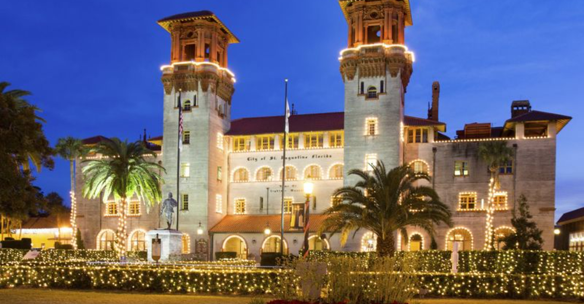 12 Prettiest Walkable Towns in Florida You’ll Want to Explore on Foot