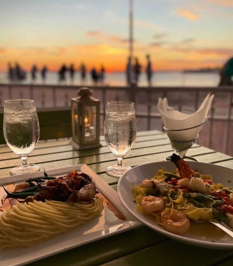 11 Best Waterfront Restaurants in Key West, According to a Local Floridian
